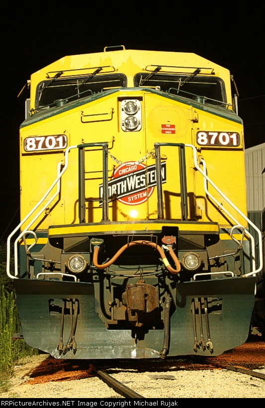 CNW 8701